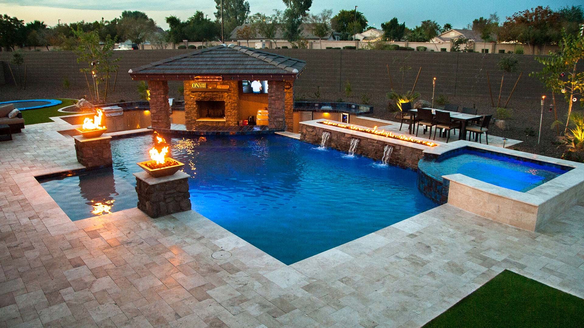 Custom Swimming Pools - San Antonio Custom Home Builder